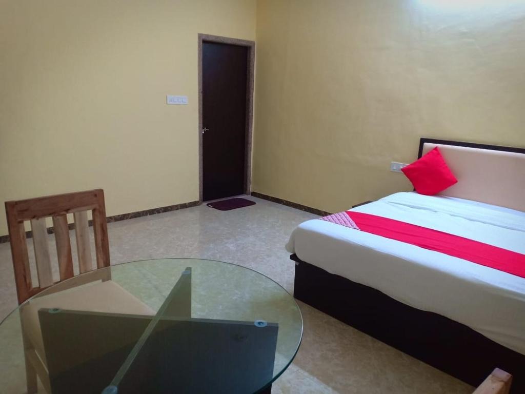 Hotel wait way palace resort in Udaipur