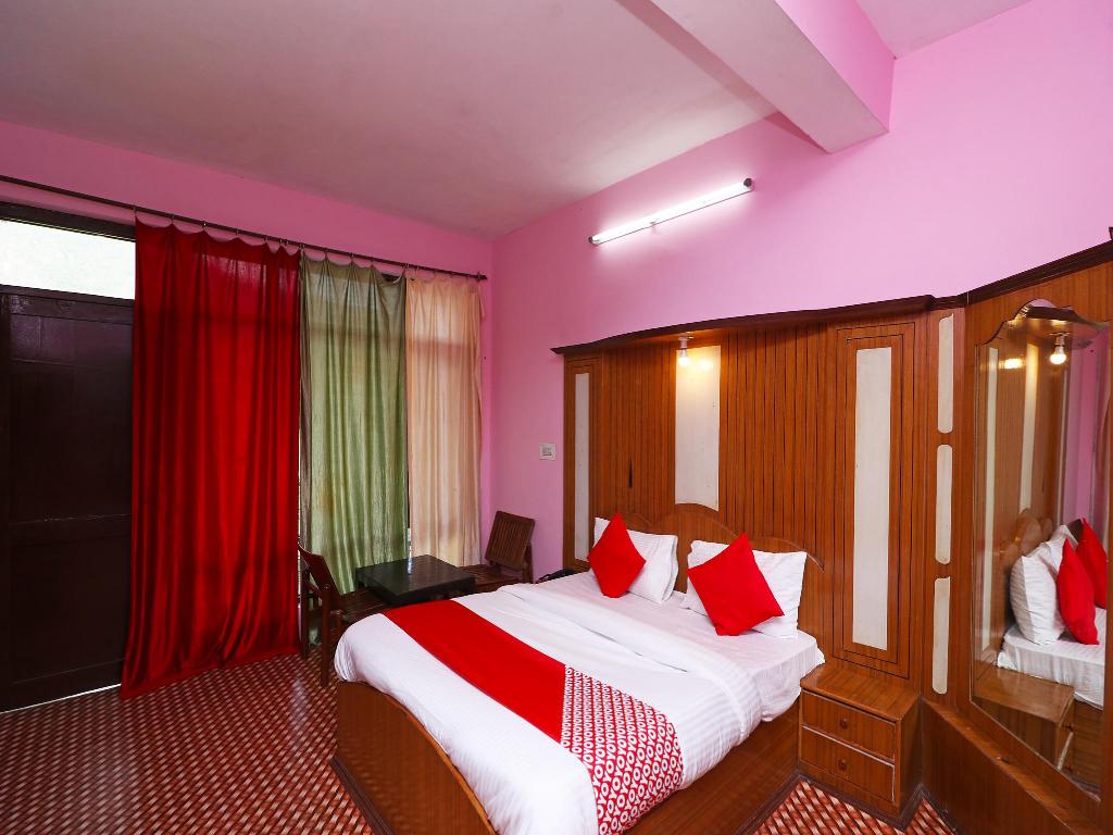 Mohan palace in vrindavan